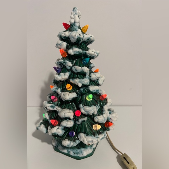 Leviton | Holiday | Vintage Ceramic Mold Christmas Tree Wsnow Glass ...